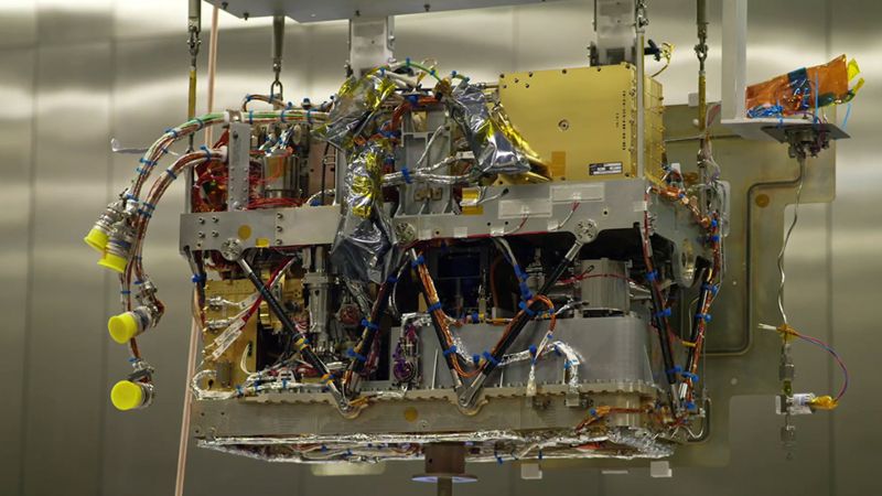 'Rosalind Franklin' Mars rover assembly completed - BBC News