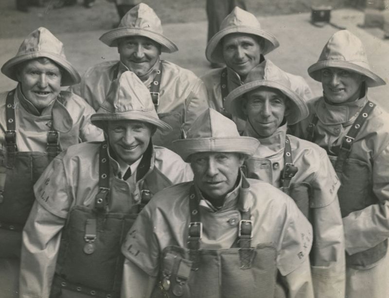 Forgotten cache of RNLI pictures 'preserved for posterity' - BBC News