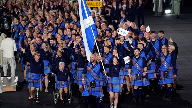 The designer behind Team Scotland's kilts - BBC News