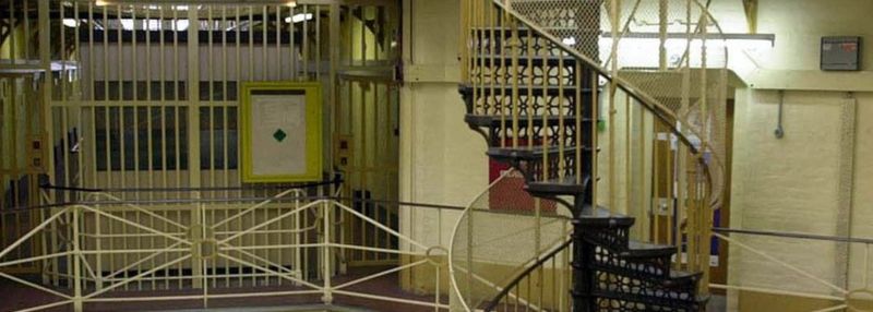 HMP Birmingham riot: 240 prisoners being moved after riot - BBC News