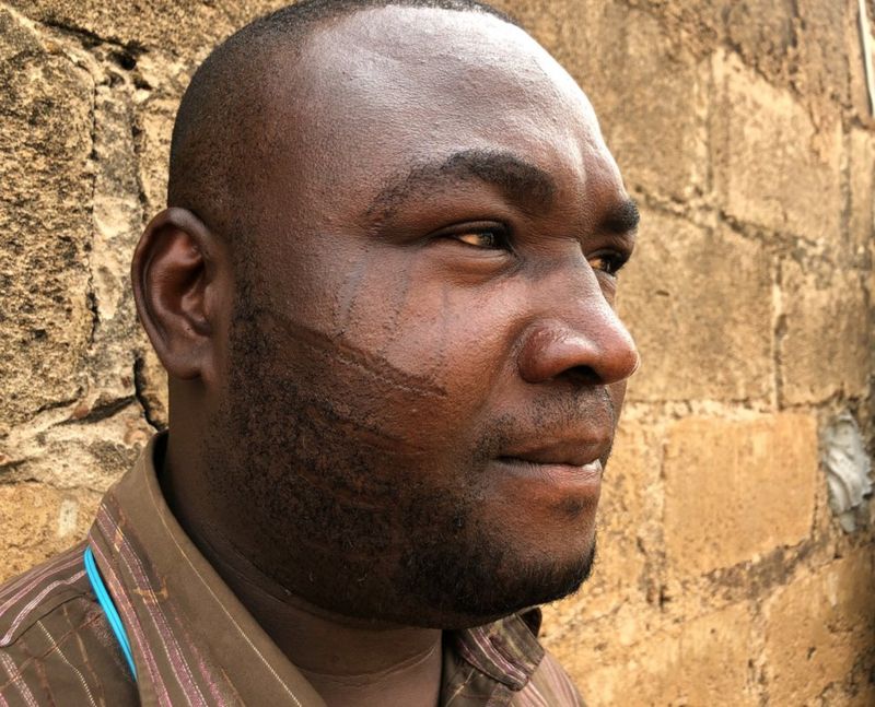 Nigeria's facial scars: The last generation - BBC News