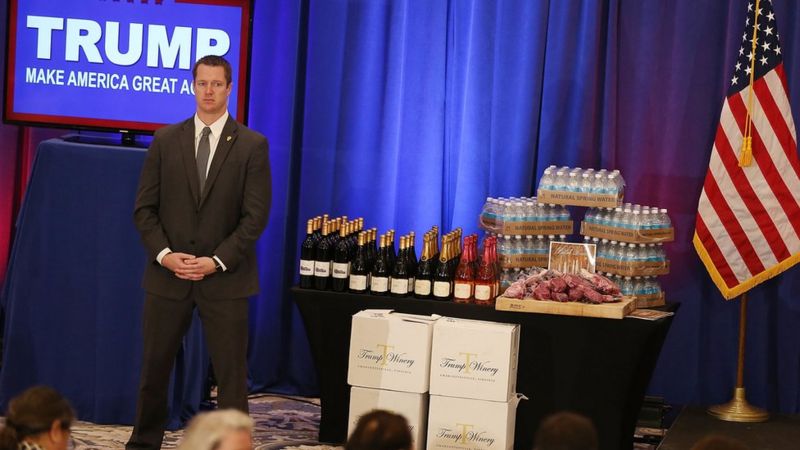 How did Donald Trump make his fortune? - BBC News