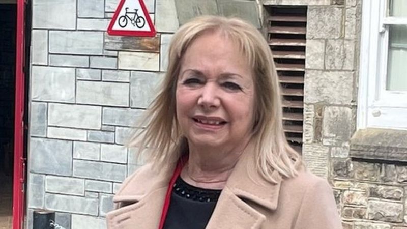 Doreen Morris was stabbed to death with fork, inquest finds - BBC News