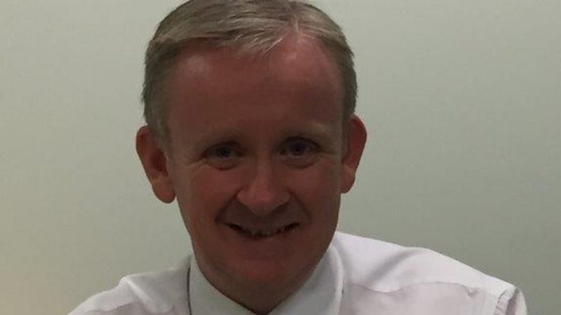 Stormont: Who is minding the shop without any ministers? - BBC News