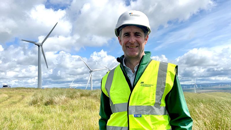 Hagshaw Hill: Turbines dismantled at Scotland's oldest wind farm - BBC News