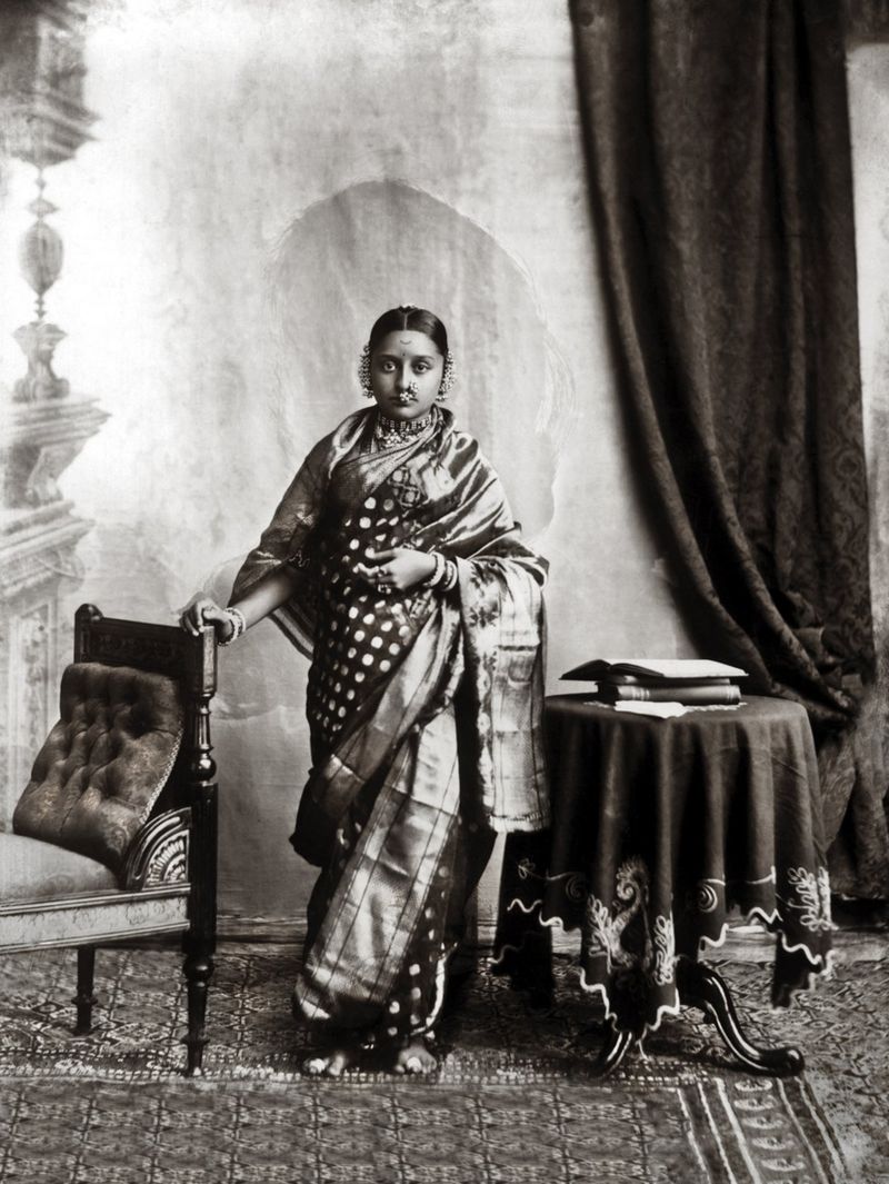 An intimate look at India's royal women - BBC News