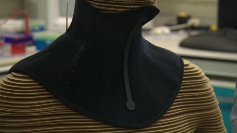 New motor neurone brace makes 'substantial difference' - BBC News