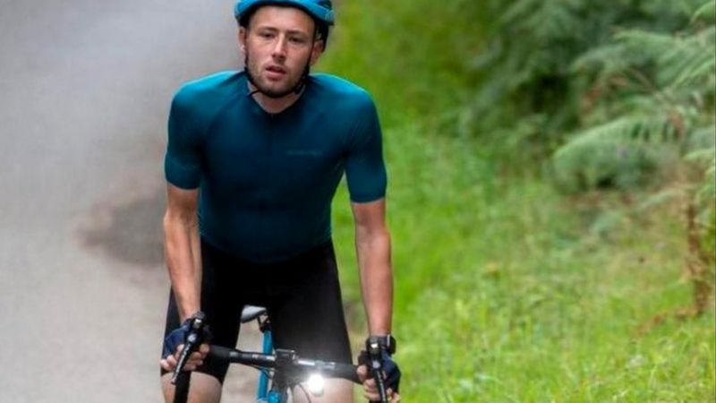 Crash cyclist Josh Quigley to make Guinness World Record bid - BBC News