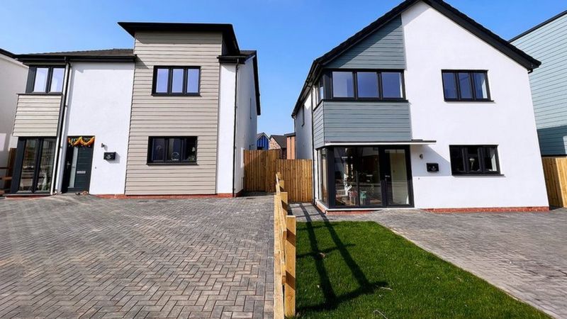 Bicester GP hub plan scrapped over delays and rising costs - BBC News