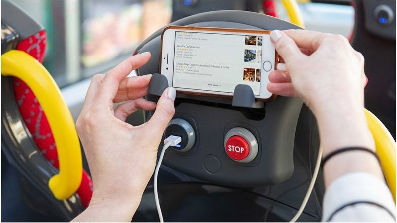 London buses: New vehicles have phone holders and skylights - BBC News