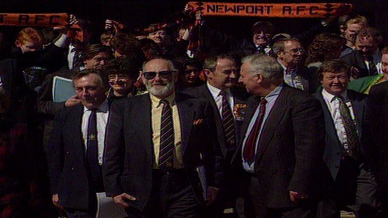 FA Cup: 'Newport v Man Utd not possible without my dad' - BBC News