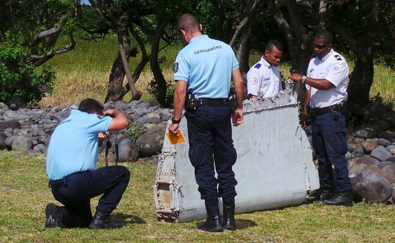 MH370 search: Does debris solve the mystery? - BBC News