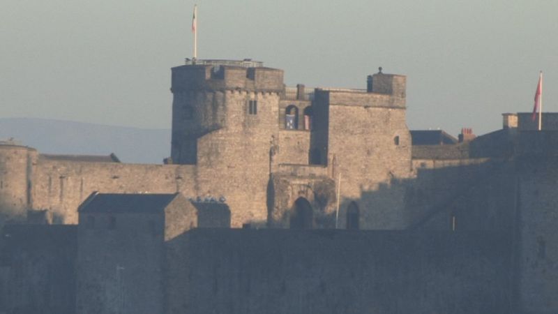 Limerick leaves violent past behind and looks to future - BBC News