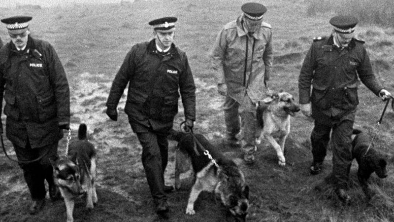 Moors Murders: Pauline Reade's remains reburied - BBC News