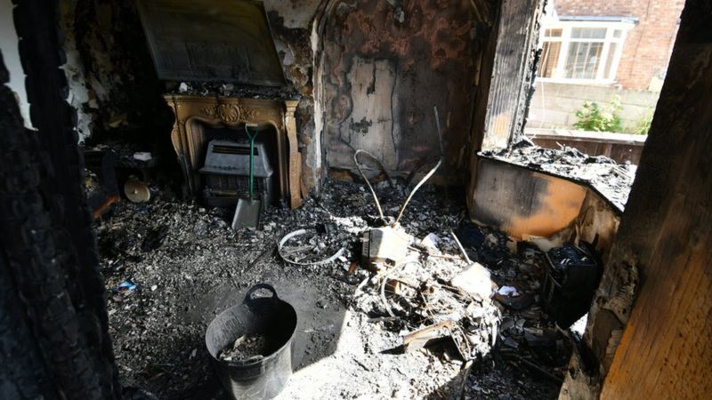 E-bike fire warning as Huyton family flee blaze - BBC News