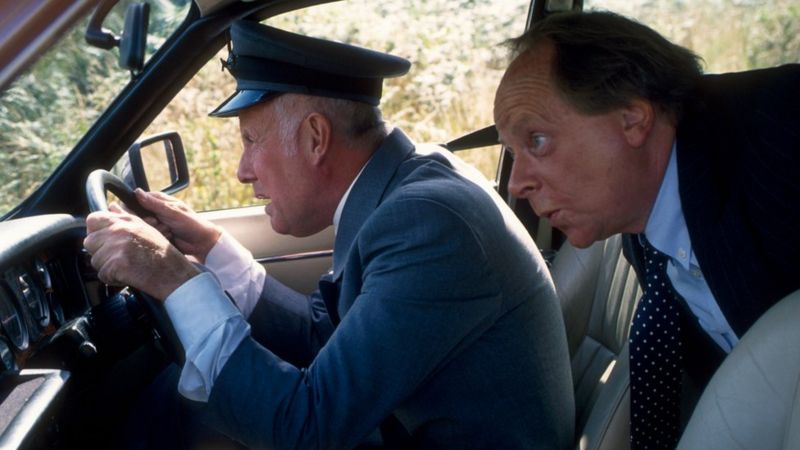 John Bird: Actor and comedian dies aged 86 - BBC News