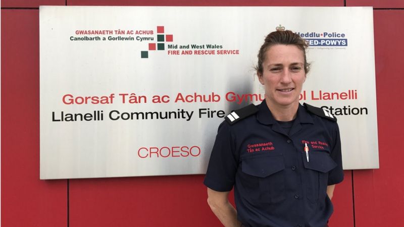 The woman who became Britain's first female firefighter - BBC News