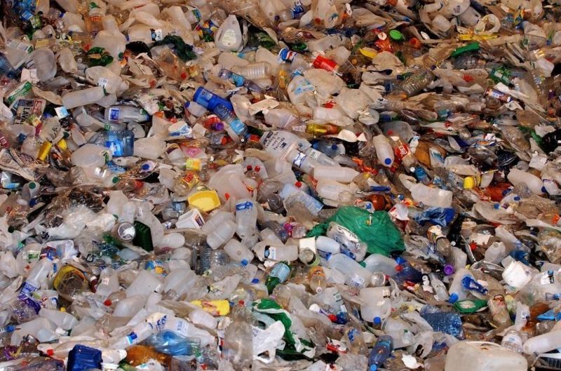 The Big Plastic Count: Survey shows 'recycling doesn't work' - BBC News