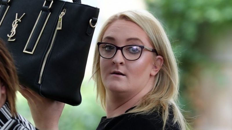 Woman hit Basildon Unit 7 clubber in eye with stiletto - BBC News