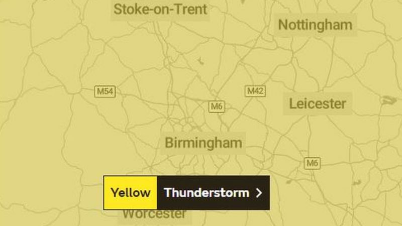 Thunderstorm warning issued across West Midlands - BBC News