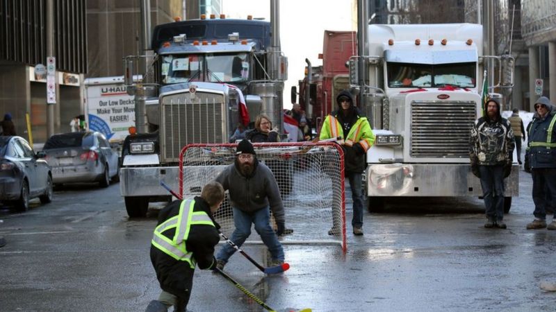 Freedom Convoy: How might Canada's trucker protest end? - BBC News