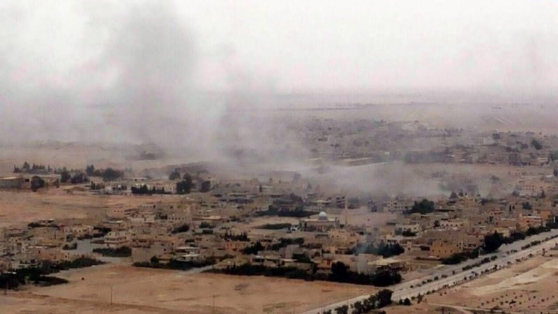 Palmyra's Arch of Triumph recreated in London - BBC News