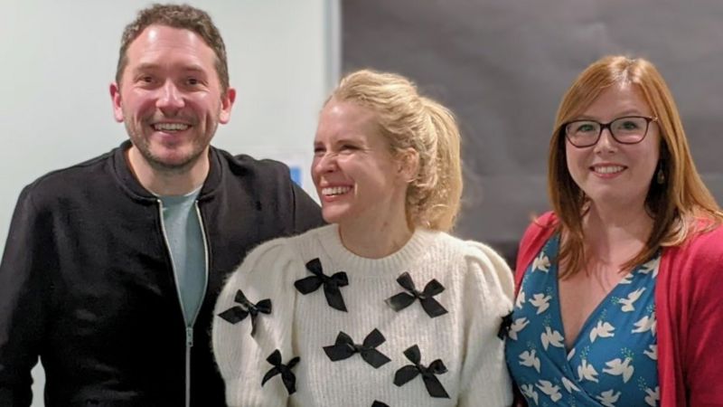 Cost of living: Married comedians' show raises £12k for families - BBC News