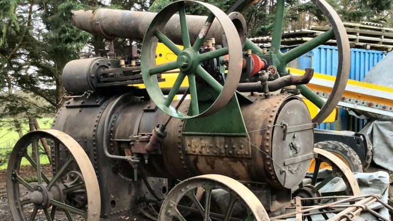 John Keeley steam and traction engines fetch £1.5m at auction - BBC News