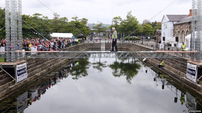Belfast Meccano bridge sets Guinness World Record - BBC News