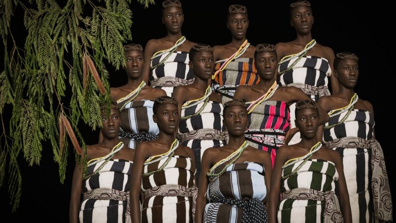 Le photographe sénégalais Omar Victor Diop revisite l'histoire du ...