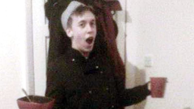 How did police miss Barking serial killer Stephen Port? - BBC News