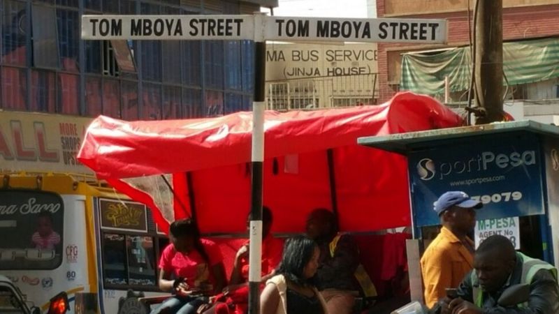 The airlift education scholarship that changed the world - BBC News