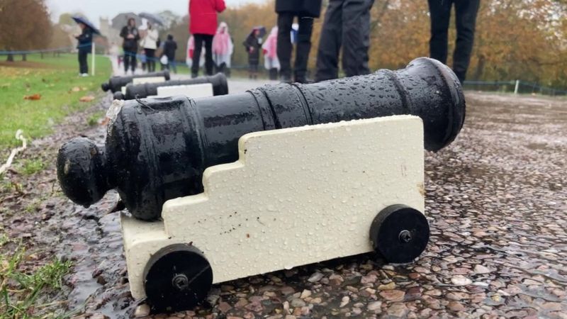 Mini cannons fired at Windsor Castle to mark King's birthday - BBC News