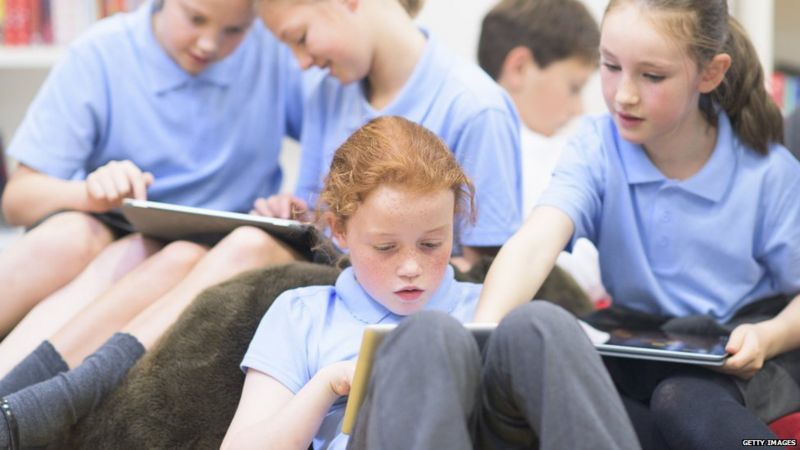 All state schools in England 'to face funding gap by 2020' - BBC News