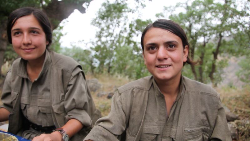 In pictures: PKK fighters prepare for battle with IS - BBC News