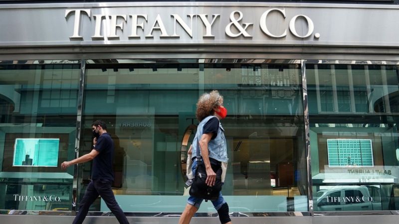 LVMH seals purchase of Tiffany after takeover fight - BBC News