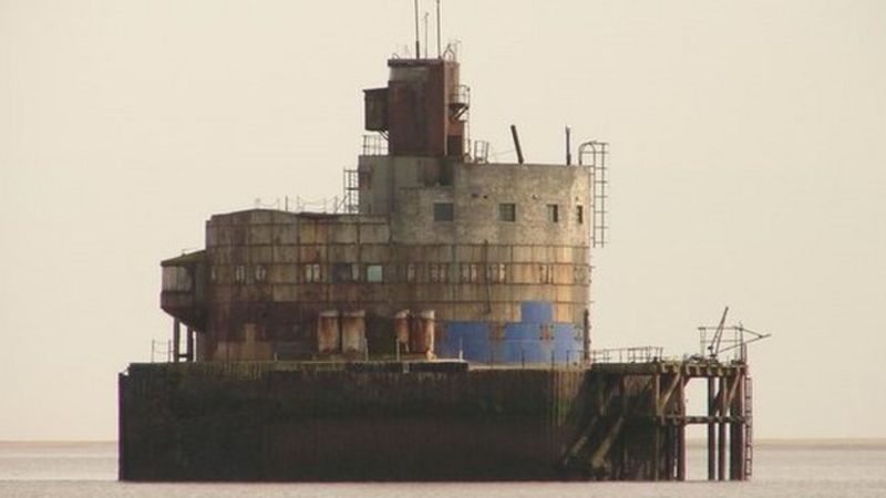 WW1 Bull Sand Fort in Humber sold for nearly £500k at auction - BBC News