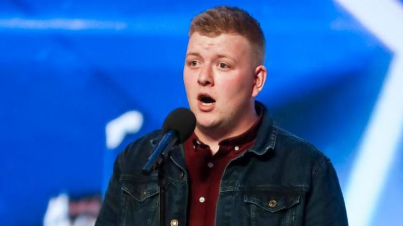 Britain's Got Talent: Golden buzzer for Anglesey opera singer - BBC News
