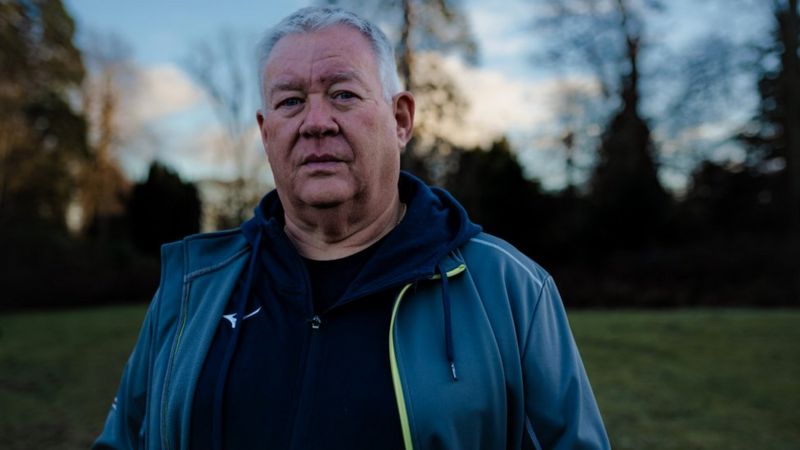 The patients who gave up waiting on the NHS - BBC News