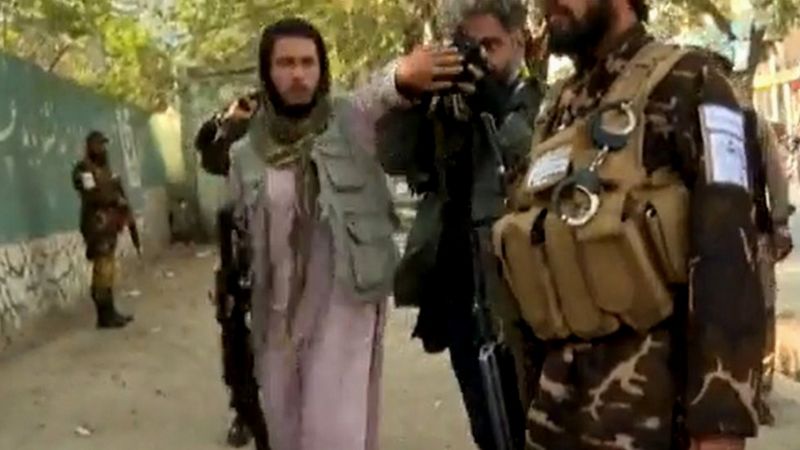 طالبان با برخورد و شلیک هوایی مانع اعتراض زنان در کابل شدند Bbc News