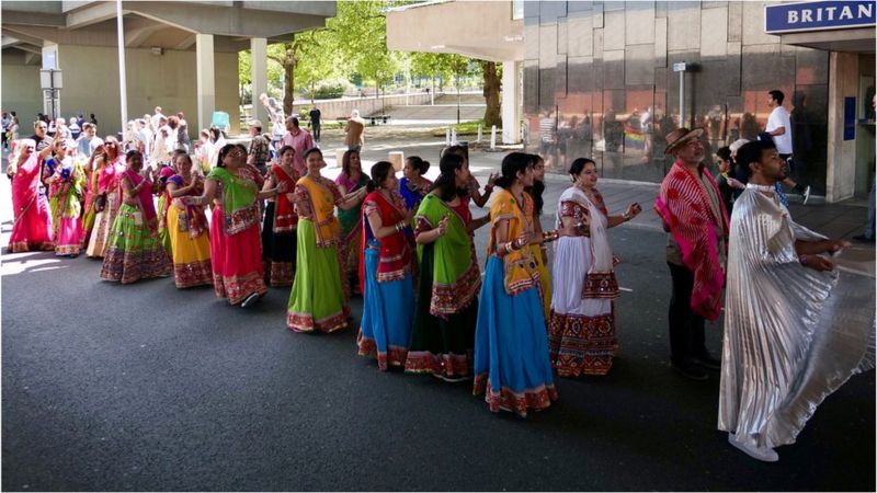 Coventry City of Culture: Colourful carnival celebrations - BBC News