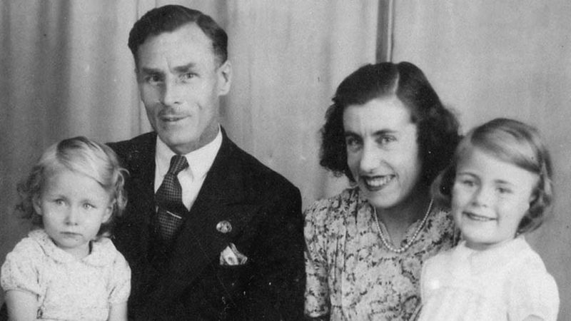 World War Two soldier massacre anniversary marked - BBC News