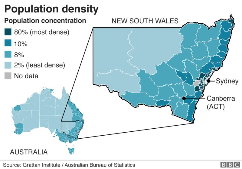 Australian bushfires reach Sydney's suburbs - BBC News
