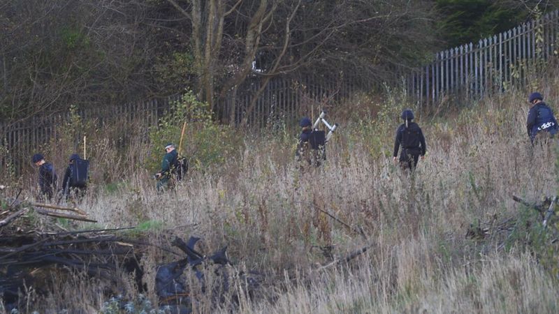 Strabane bomb attack: Police say device was 'a viable explosive' - BBC News
