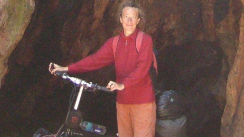 Monika Billen: German tourist found dead in Australian outback - BBC News