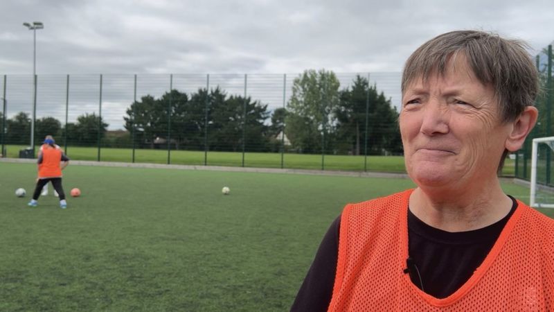 Women's football: 'We weren't allowed to play' - BBC News