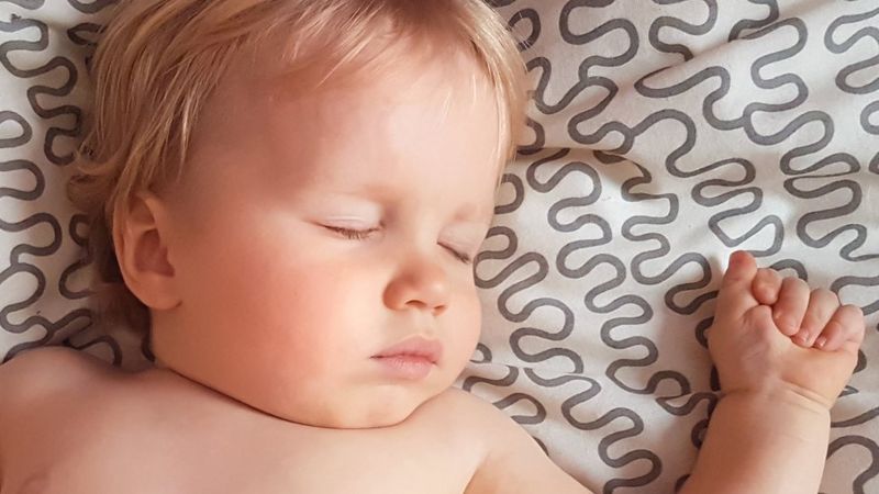 'It is time to make' three-person babies - BBC News