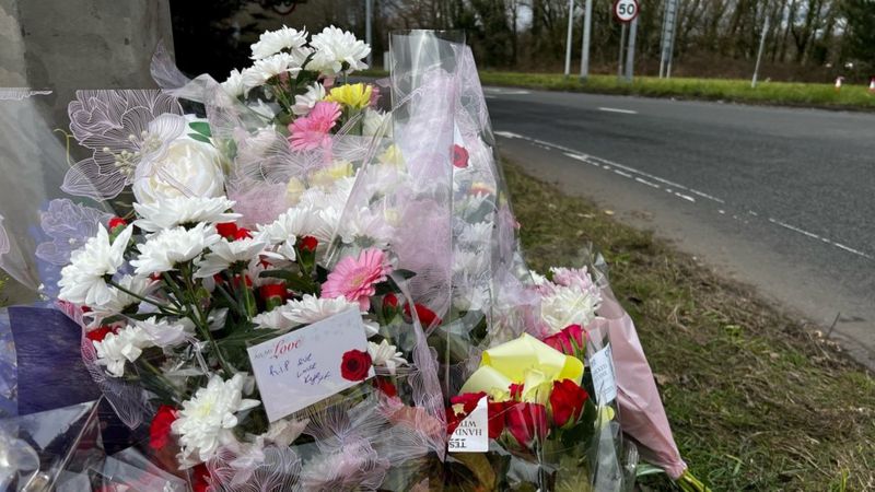 Cardiff car crash: Three of missing five found dead - BBC News