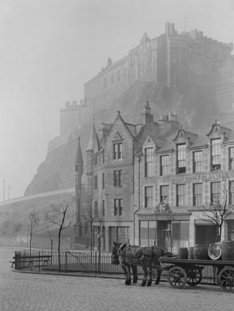 In pictures: Edinburgh's hidden history - BBC News