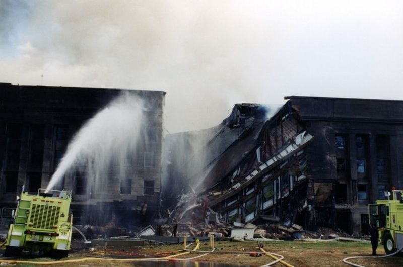 FBI re-releases 9/11 photos of Pentagon - BBC News